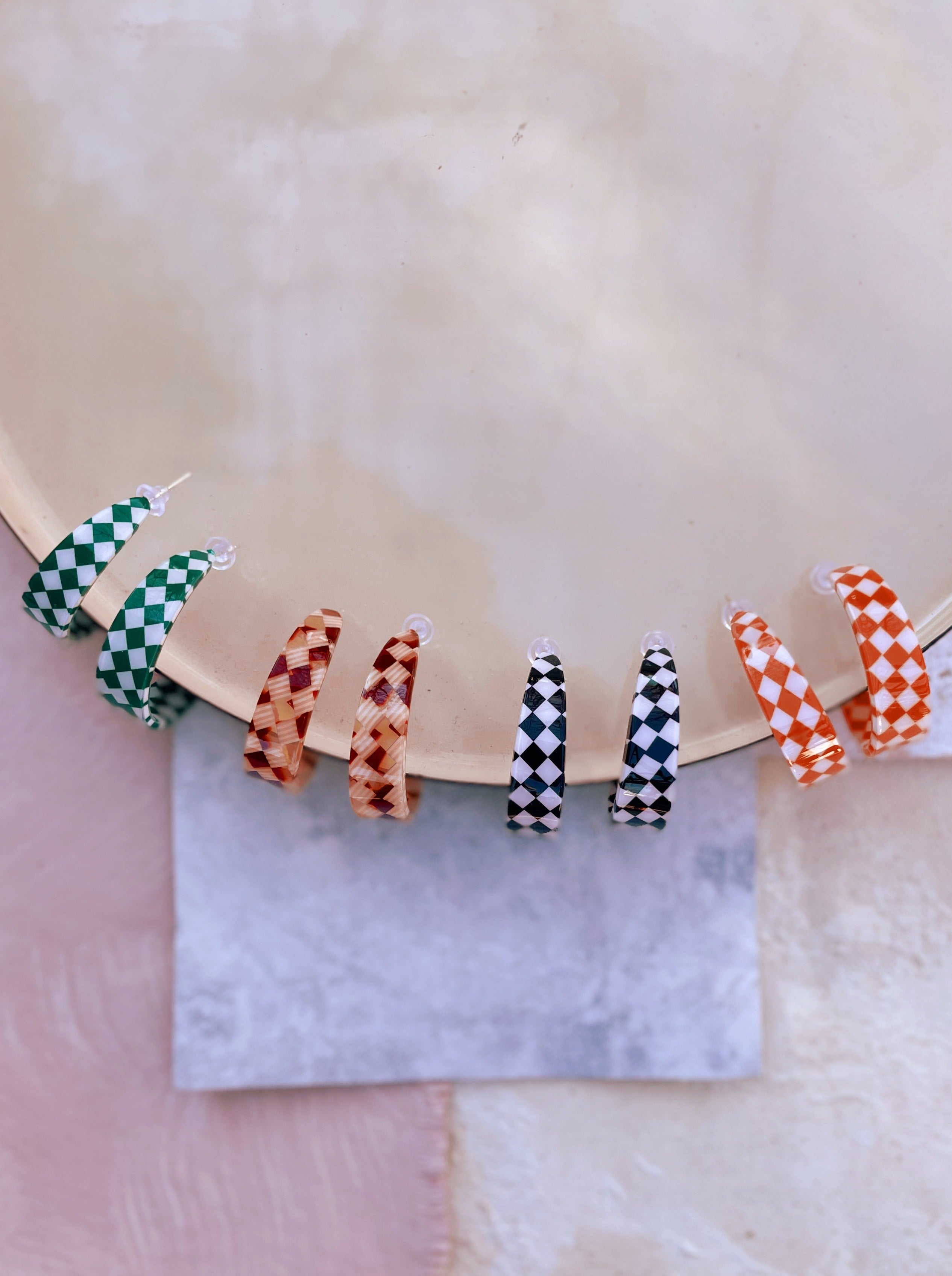 Checkered Hoops – Studio Ramiii